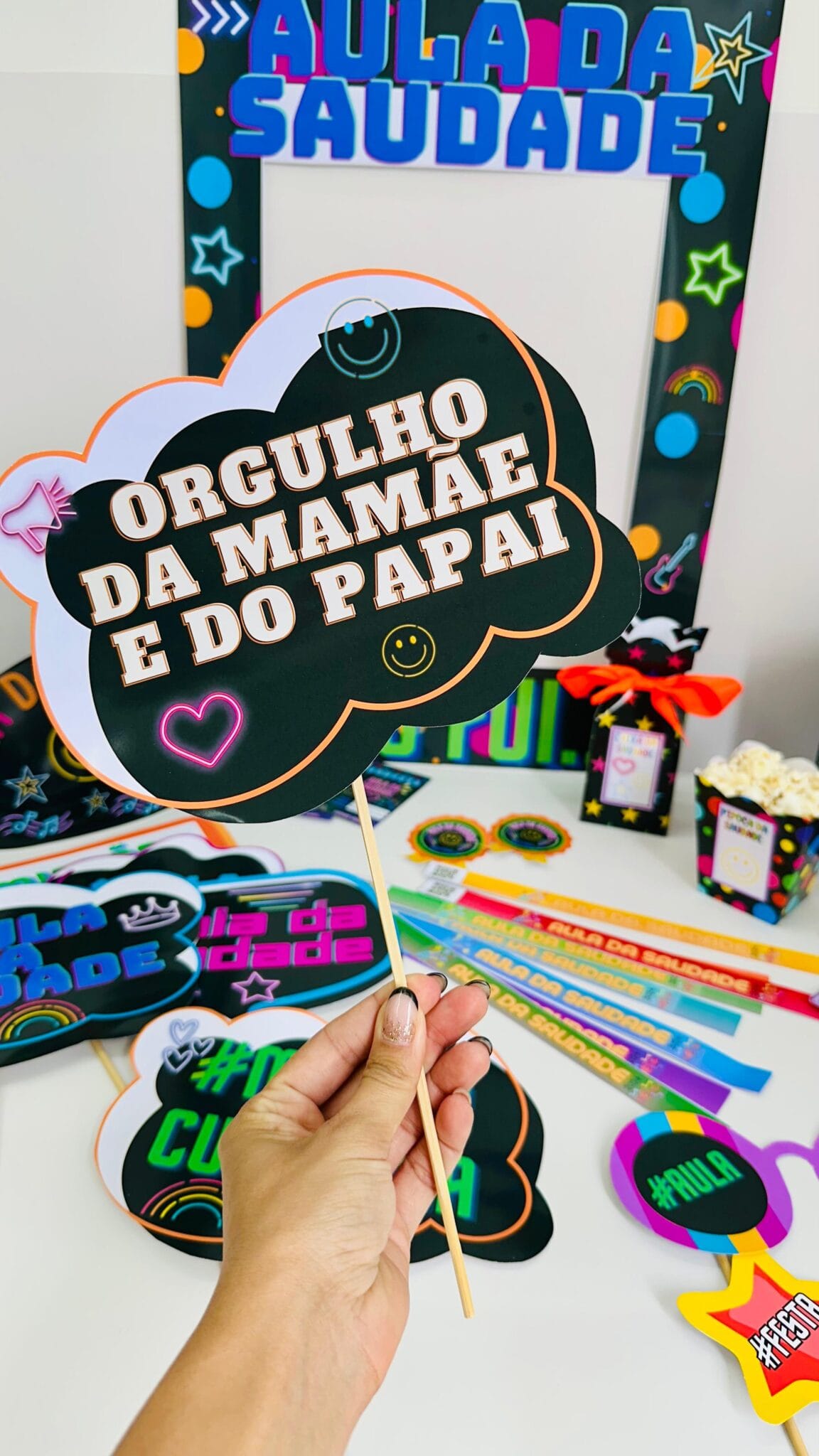 Kit aula da saudade- Neon – Na ponta do lápis